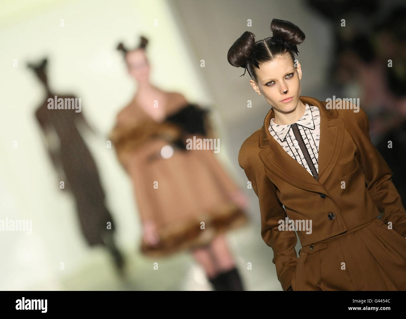 Unique Catwalk - London Fashion Week Stock Photo - Alamy