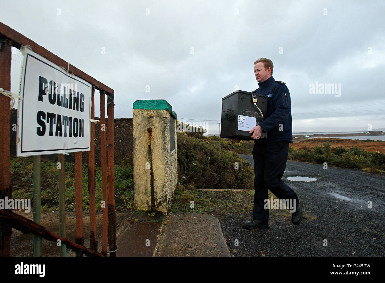 Garda Martin Reilly from Achill arrives with the balot box at the ...