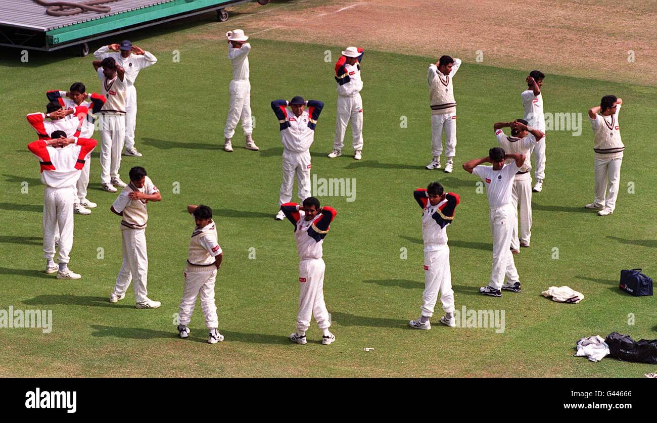 Cricket indian squad exercises hi-res stock photography and images - Alamy