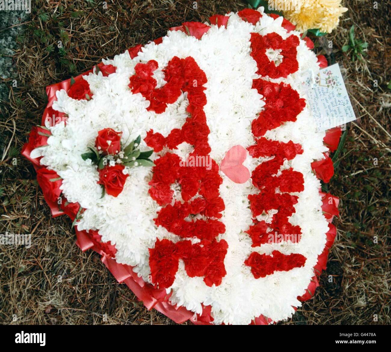 The flowers from Danielle cable to her road rage victim boyfriend ...
