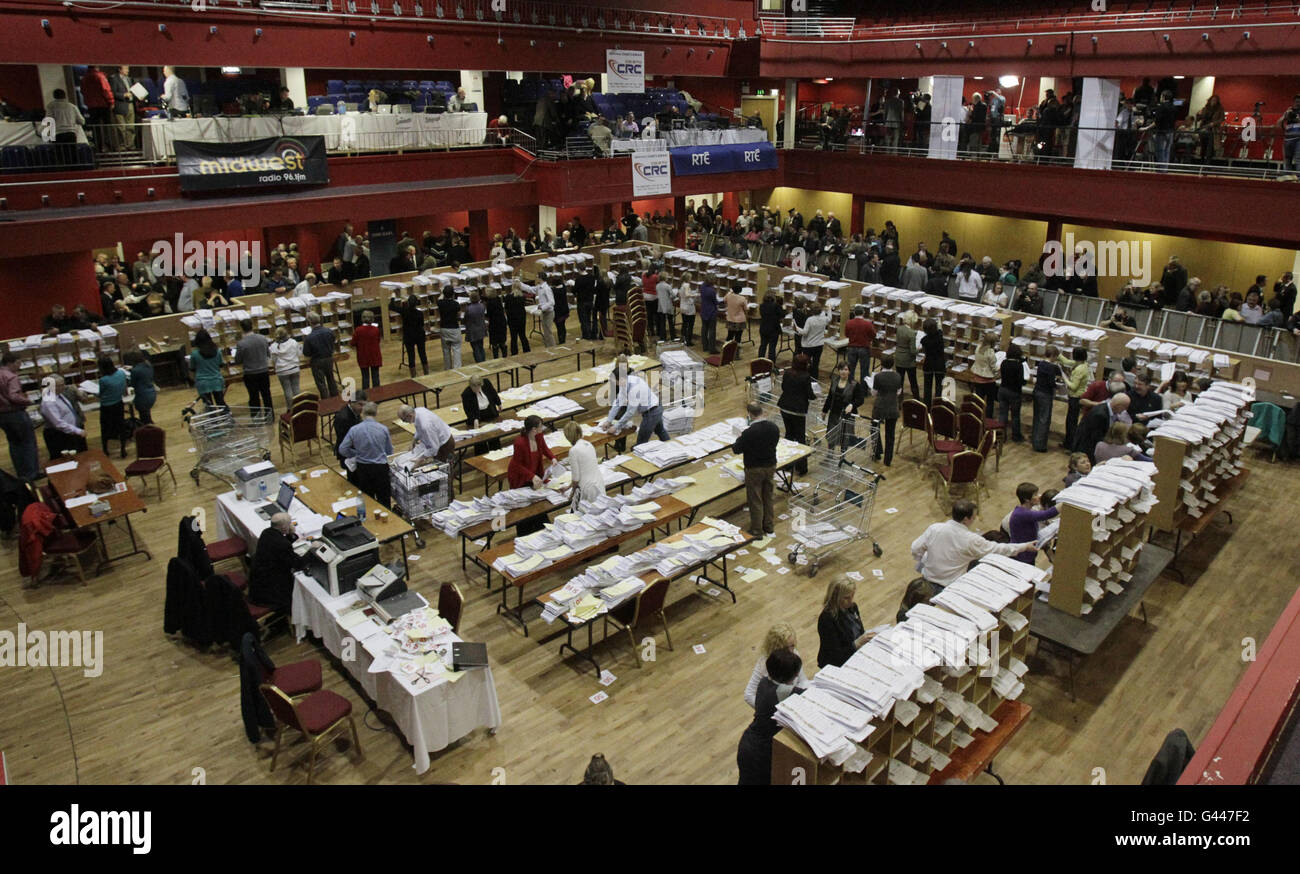 Irish General Election Stock Photo - Alamy