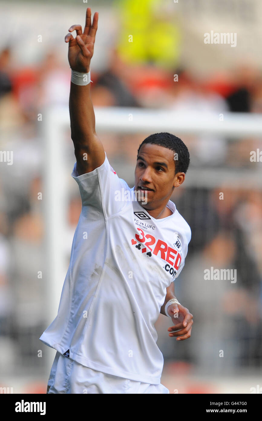Swansea City's Scott Sinclair celebrates his second goal Stock Photo ...