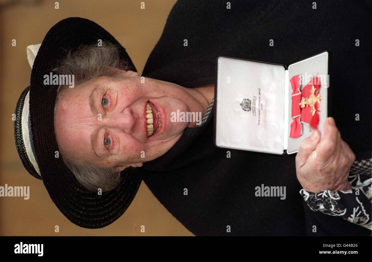Royal dame peggy mount hi-res stock photography and images - Alamy