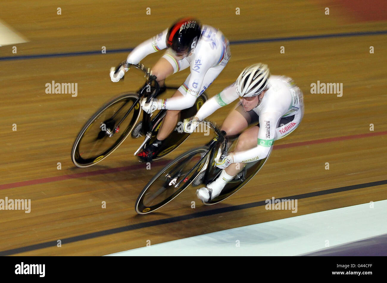 Australia's Anna Meares beats Great Britain's Victoria Pendleton in the ...