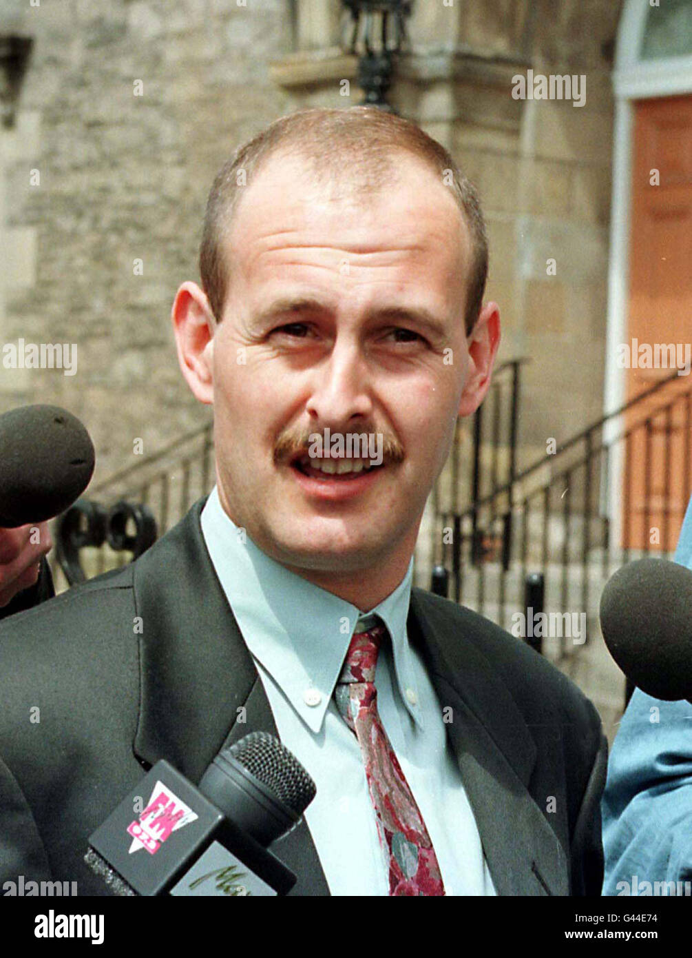 Giving evidence dunblane inquiry hi-res stock photography and images ...