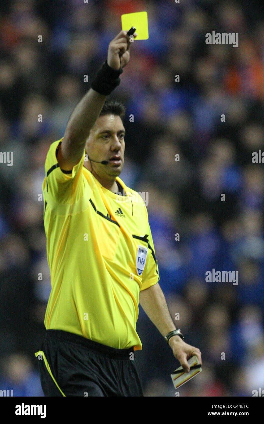 Referee manuel grafe hi-res stock photography and images - Alamy