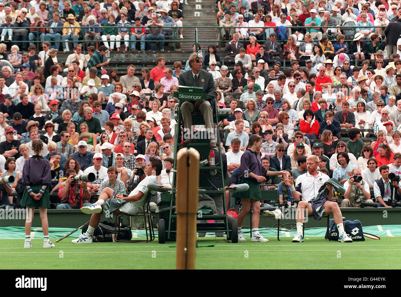 A crowded No 1 Court for the first match of Wimbledon 1996 between ...