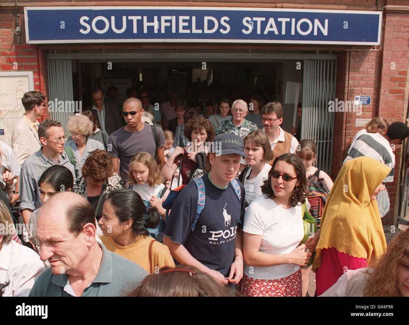 Southfields Tube High Resolution Stock Photography and Images - Alamy