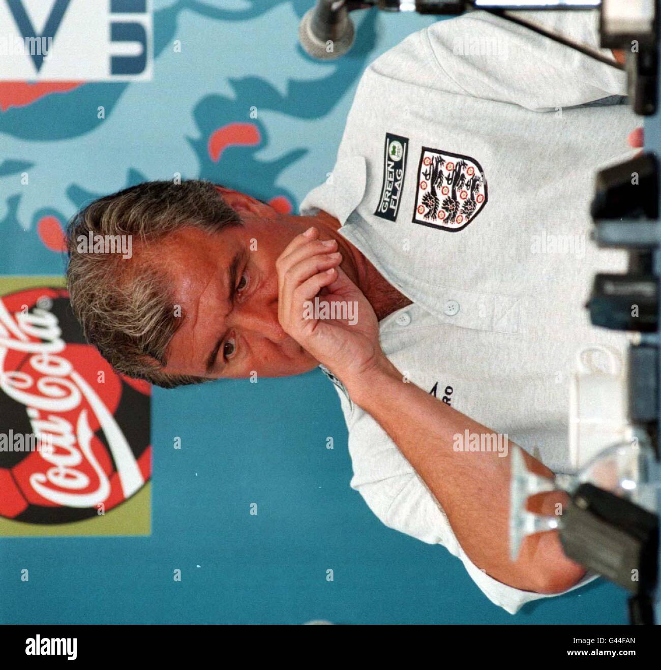 Former england football coach terry venables hi-res stock photography ...