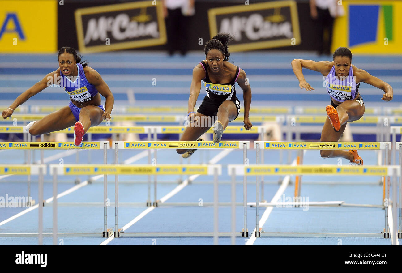 (left-right) USA's Danielle Carruthers, USA's Yvette Lewis and Jamaica ...