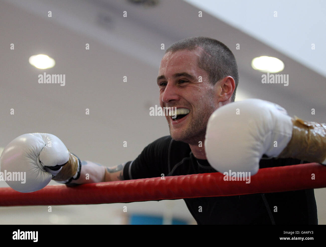 Boxing - Ricky Burns Public Work Out - Braehead Shopping Centre. WBO ...