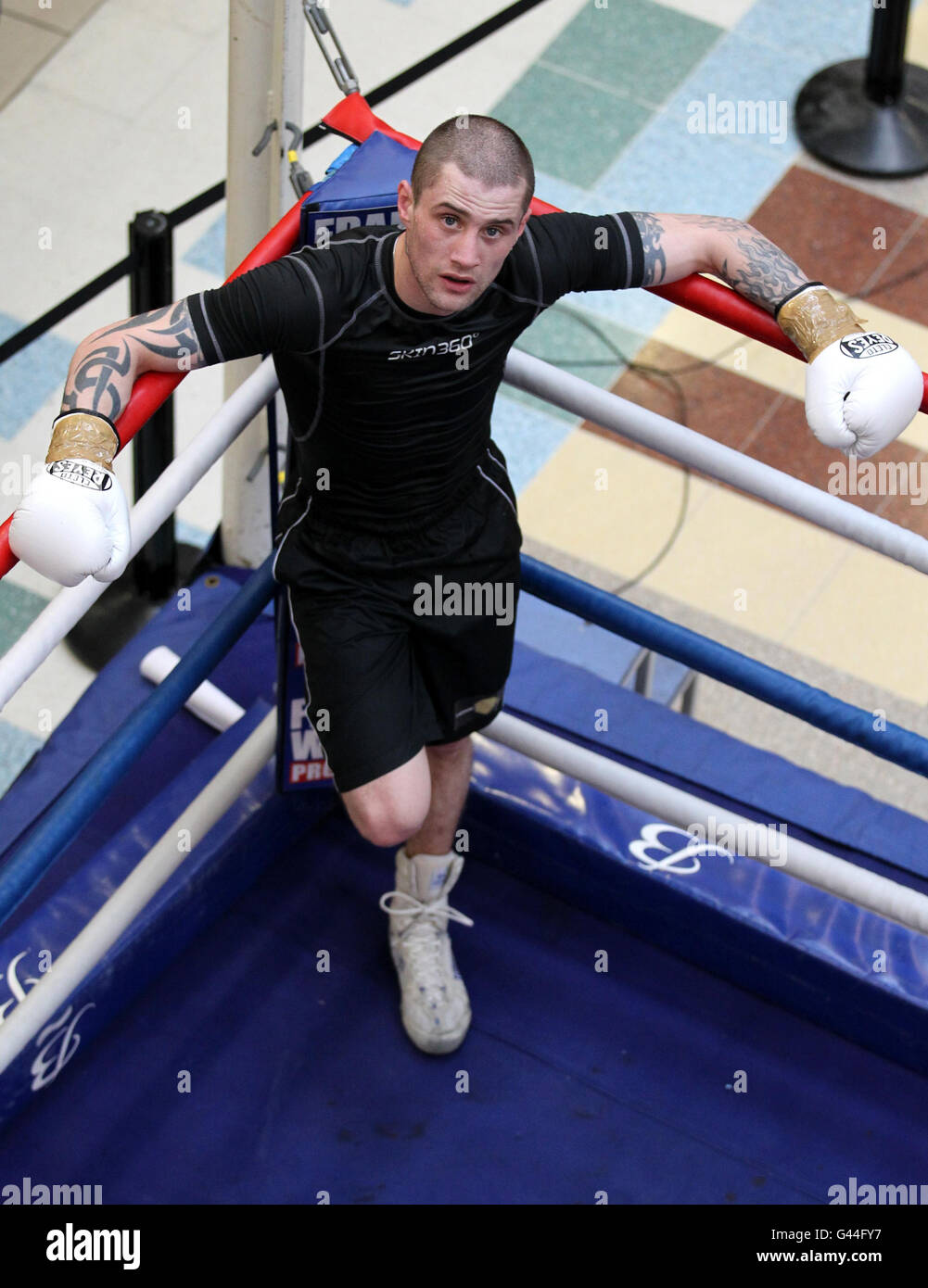 Boxing - Ricky Burns Public Work Out - Braehead Shopping Centre Stock ...