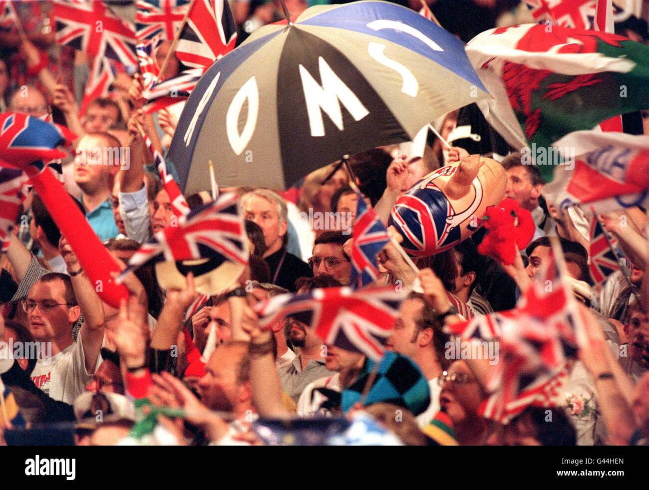 Promenader's in The Royal Albert Hall enjoy the "BBC's Proms in The ...