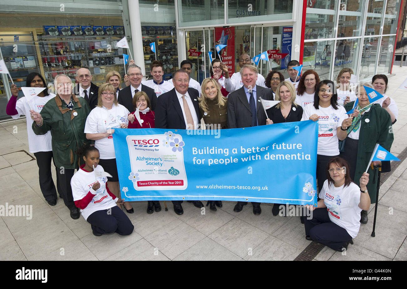 Tesco banner hi-res stock photography and images - Alamy