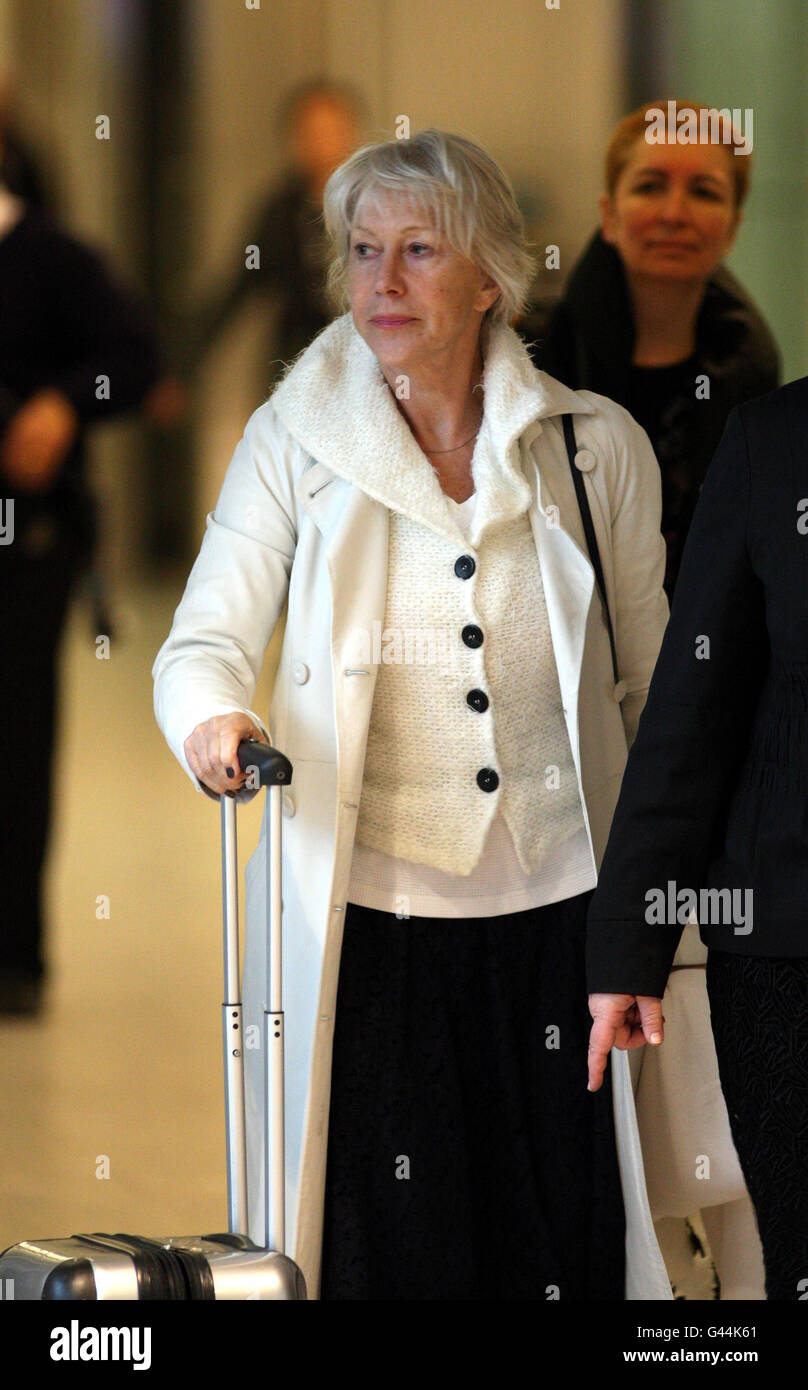 Celebrities fly in to heathrow hi-res stock photography and images - Alamy
