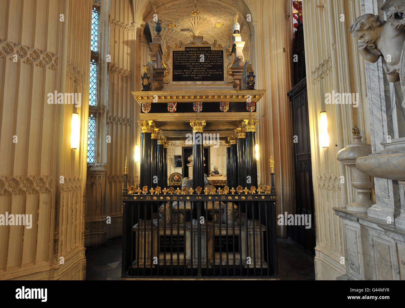 Westminster Abbey interiors Stock Photo - Alamy