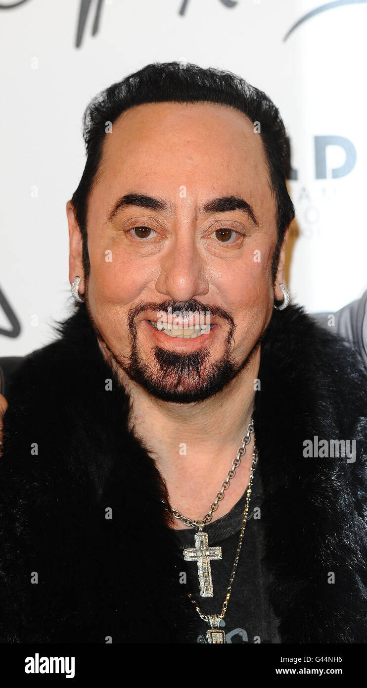 Showbiz cliff head shot headshot portrait smiling mangpg hi-res stock ...