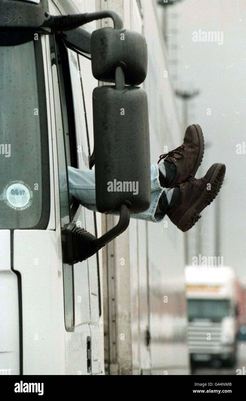 See pa story transport lorries hi-res stock photography and images - Alamy