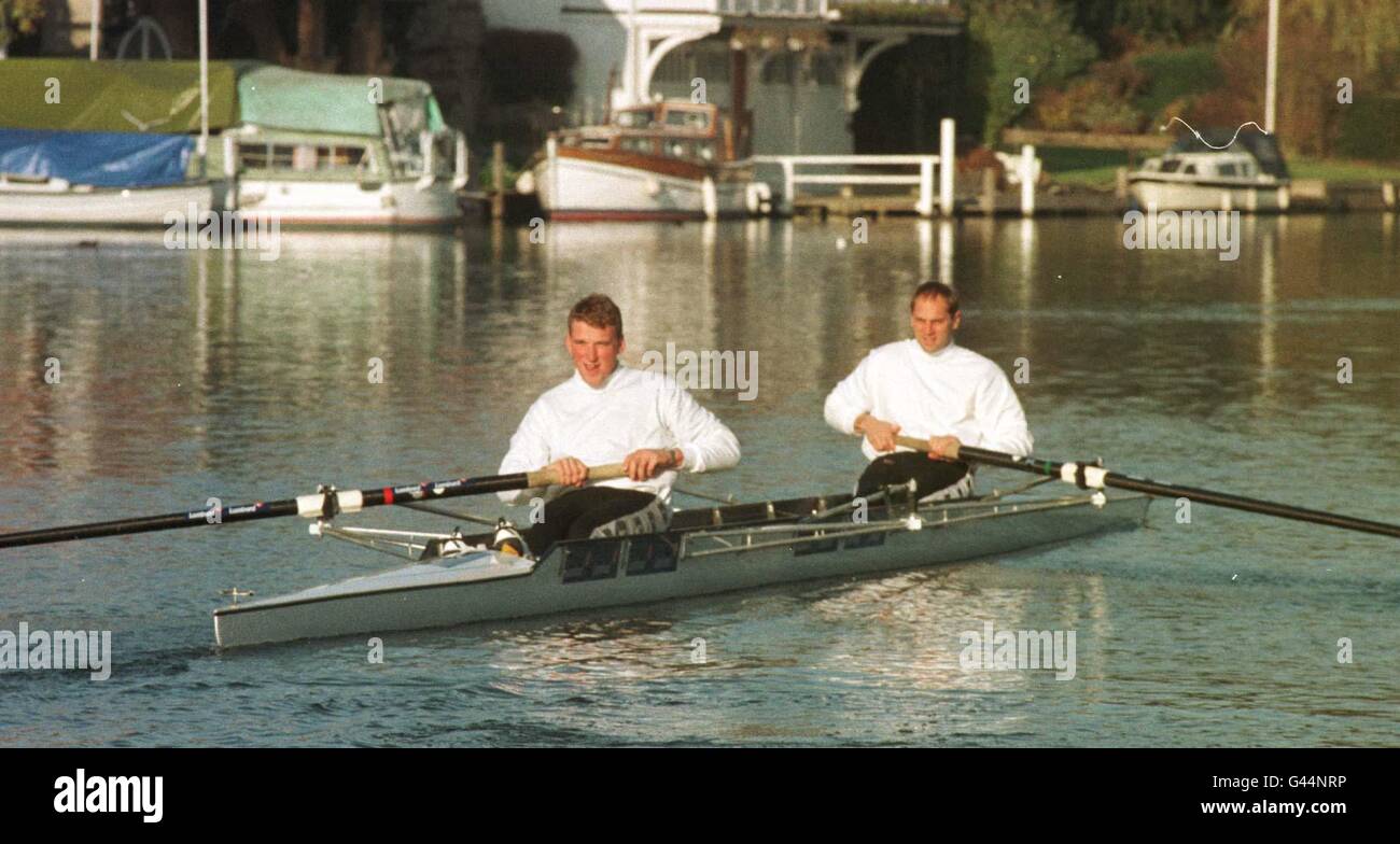 Matthew Pinsent (front) and Steve Redgrave on the River Thames at ...