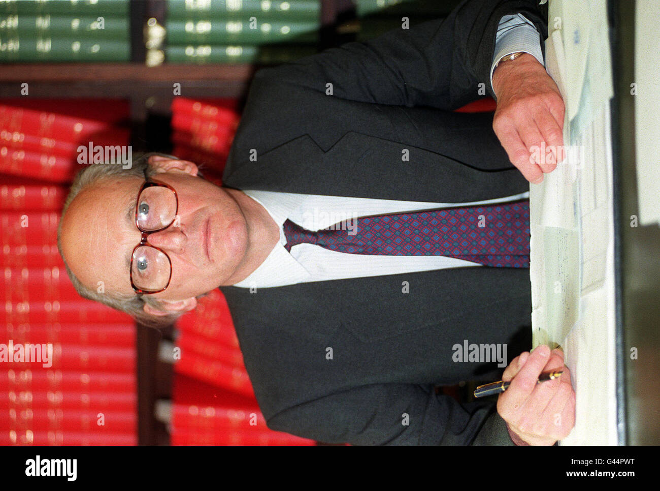 Lord bingham lord chief justice hi-res stock photography and images - Alamy