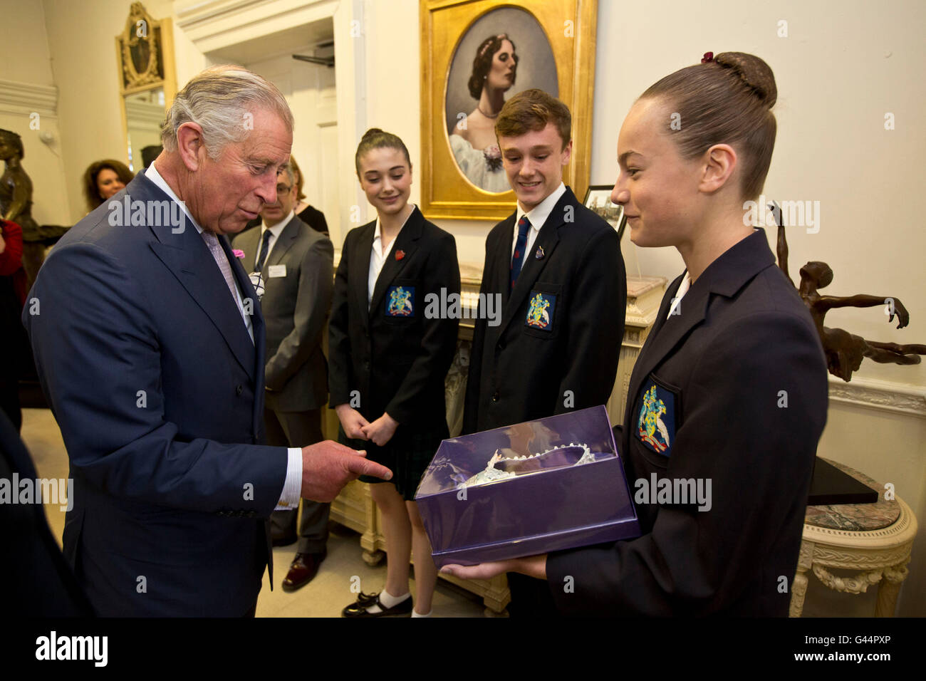 Ballet student lydia bradshaw presents prince wales hi-res stock ...