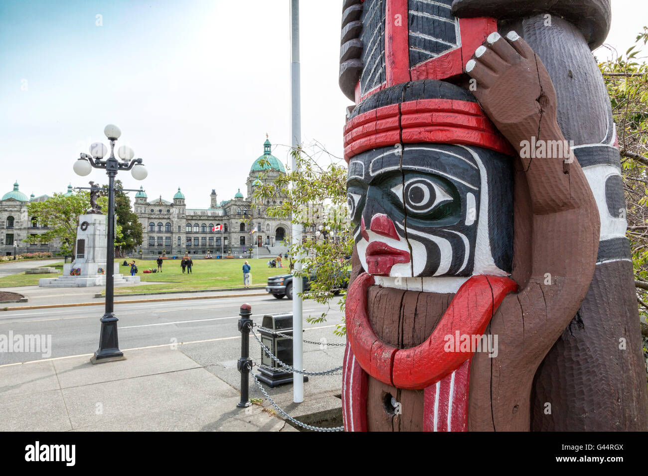 Victoria totem poles hi-res stock photography and images - Alamy