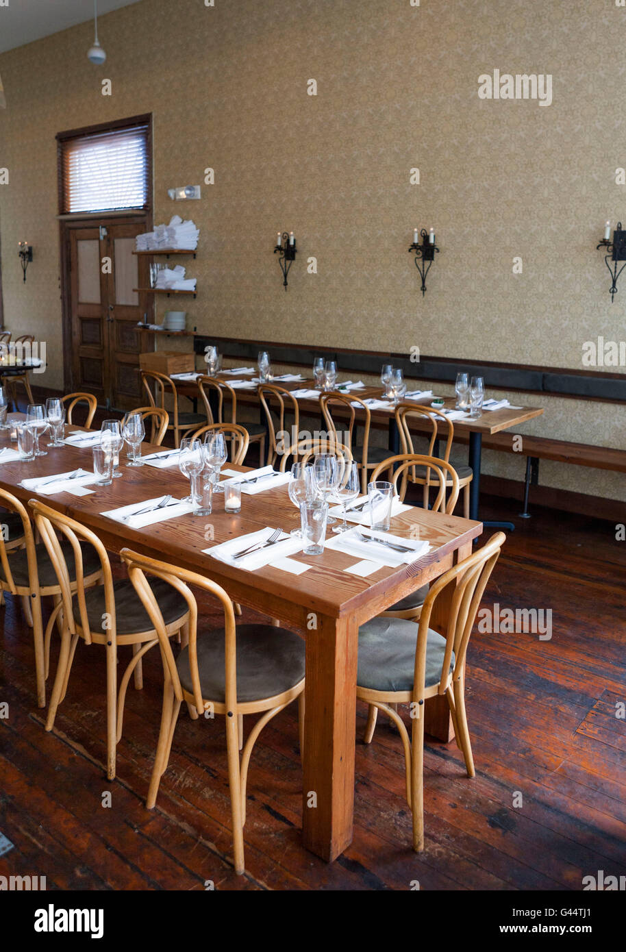 Heirloom restaurant hi-res stock photography and images - Alamy