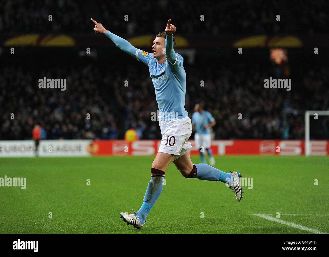 Aris thessaloniki uefa hi-res stock photography and images - Alamy