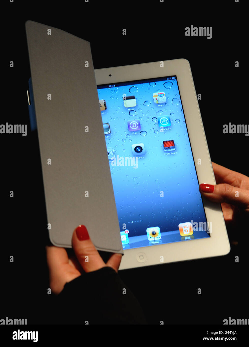 Launch ipad2 hi-res stock photography and images - Alamy
