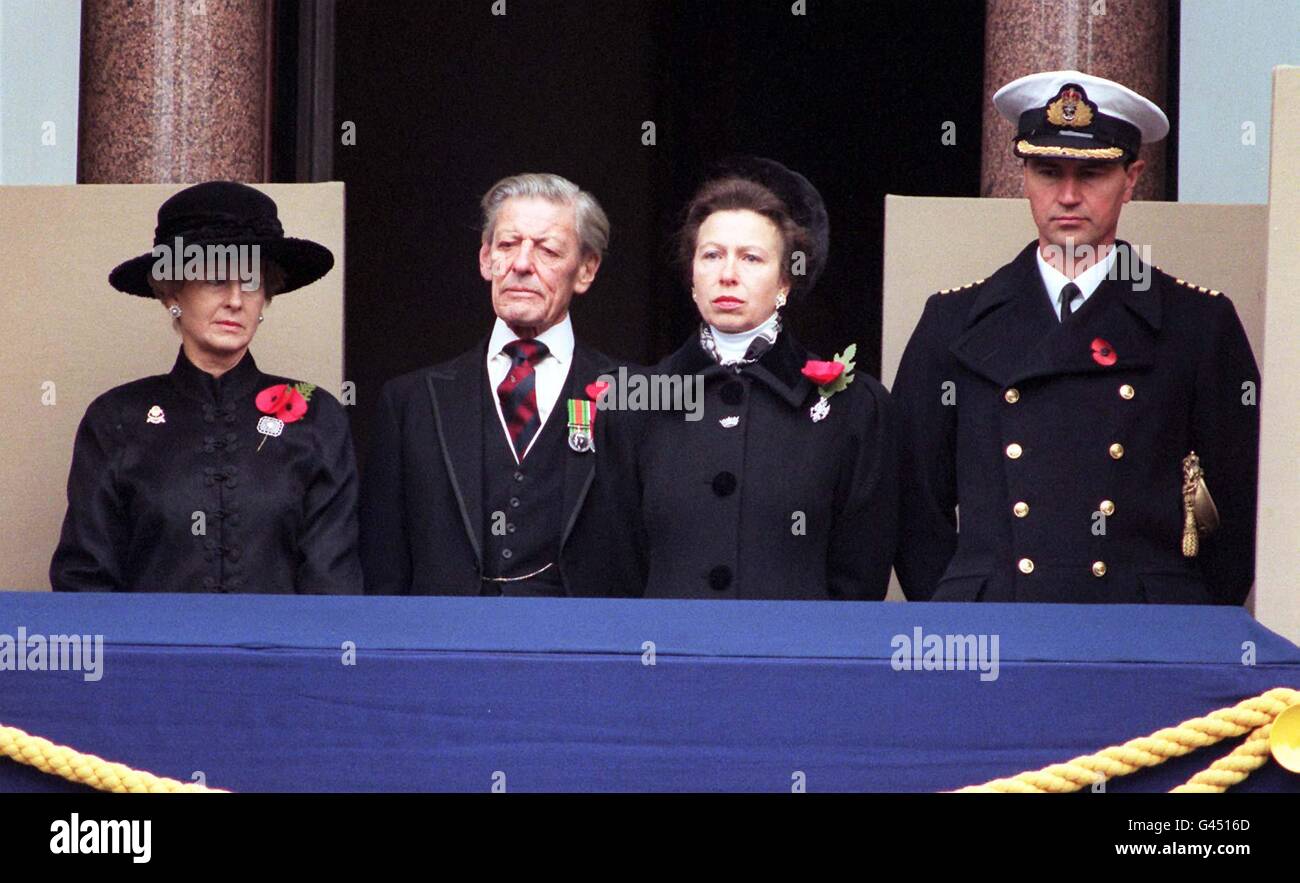 Tim lawrence royal princess anne princess royal commander tim laurence ...