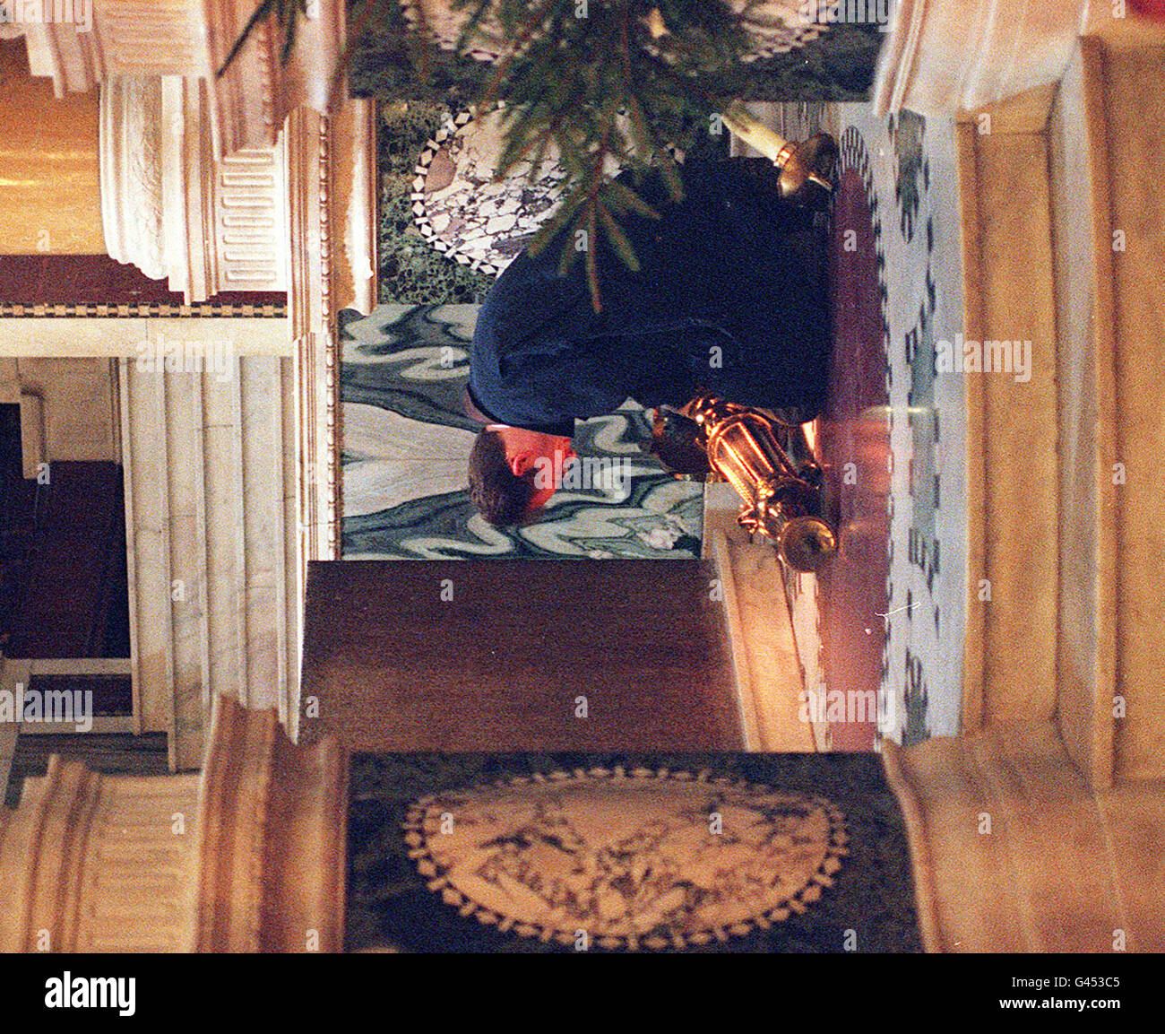 Police pushing man away hi-res stock photography and images - Alamy