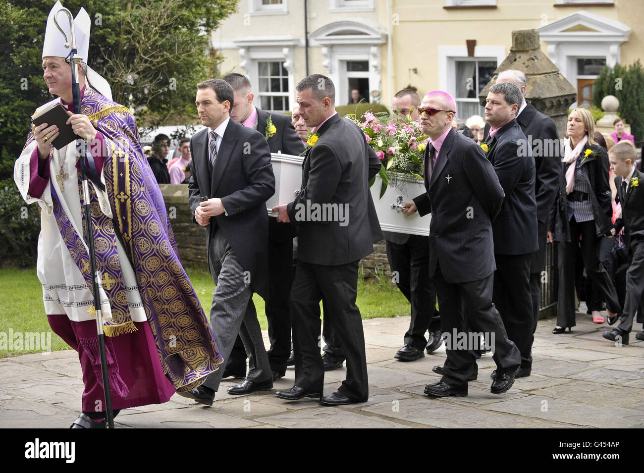 Family of mother-to-be Nikitta Grender, including her boyfriend Ryan ...