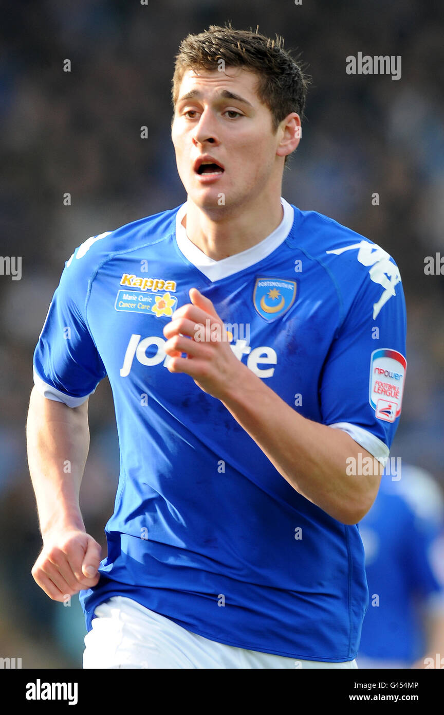 Joe ward footballer hi-res stock photography and images - Alamy