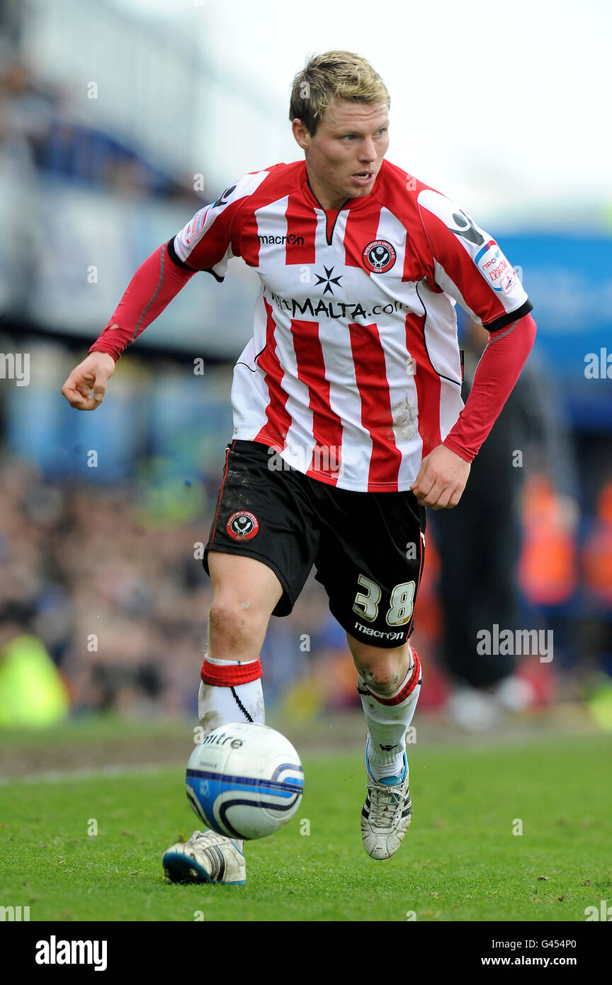 Soccer football league championship portsmouth sheffield united fratton ...