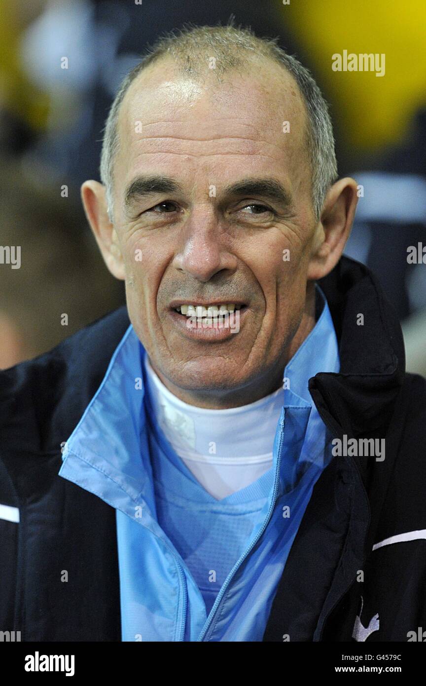 Tottenham hotspur assistant manager joe jordan hi-res stock photography ...