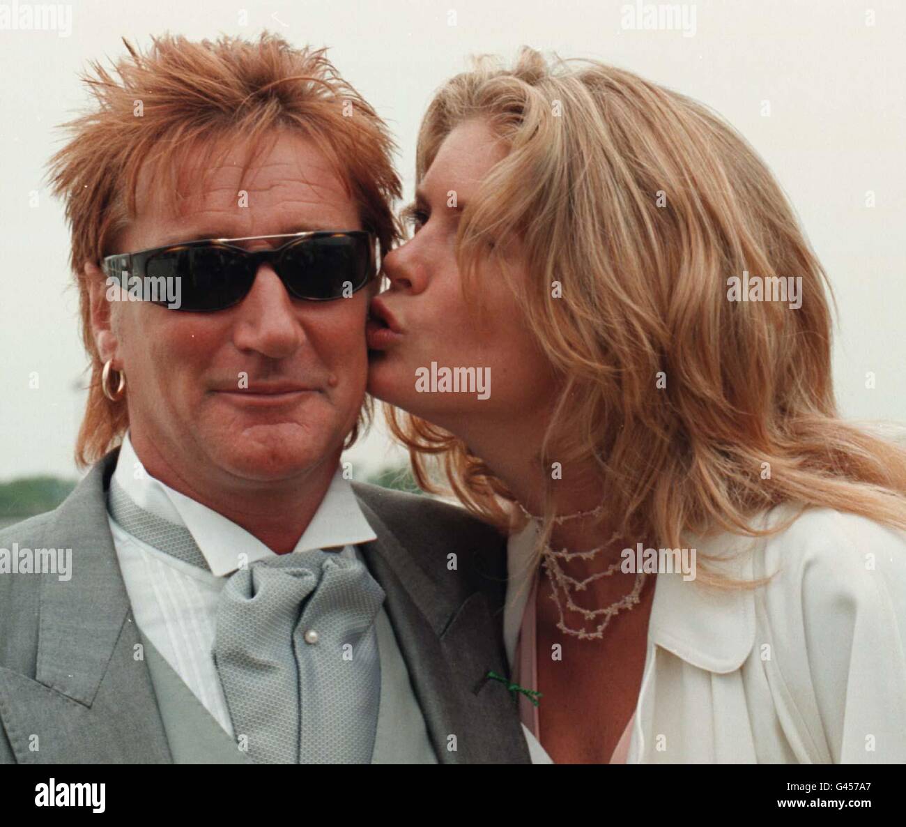 Rachel Hunter Rod Stewart Hi Res Stock Photography And Images Alamy