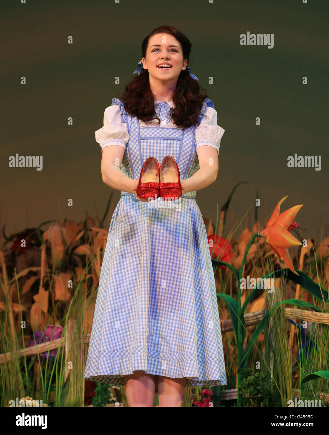 Cast member danielle hope photocall on stage wizard oz hi-res stock ...