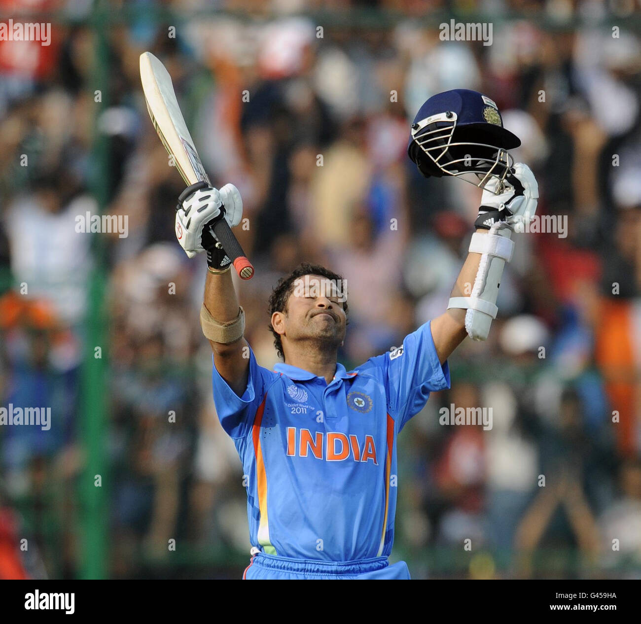 Tendulkar century hi-res stock photography and images - Alamy