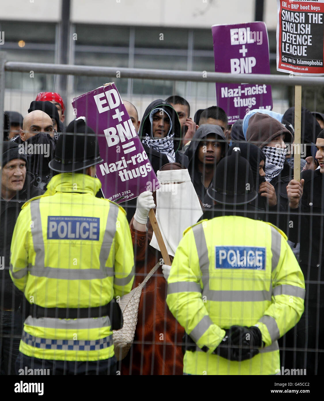 Members edl english defence league hi-res stock photography and images ...