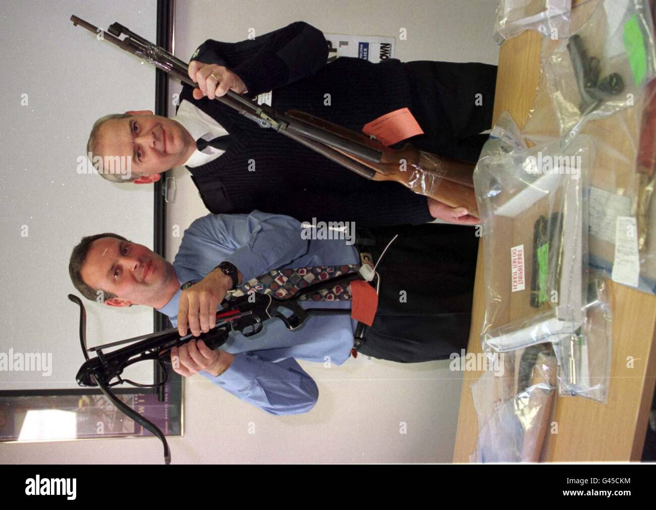 Police raid 2 Stock Photo - Alamy