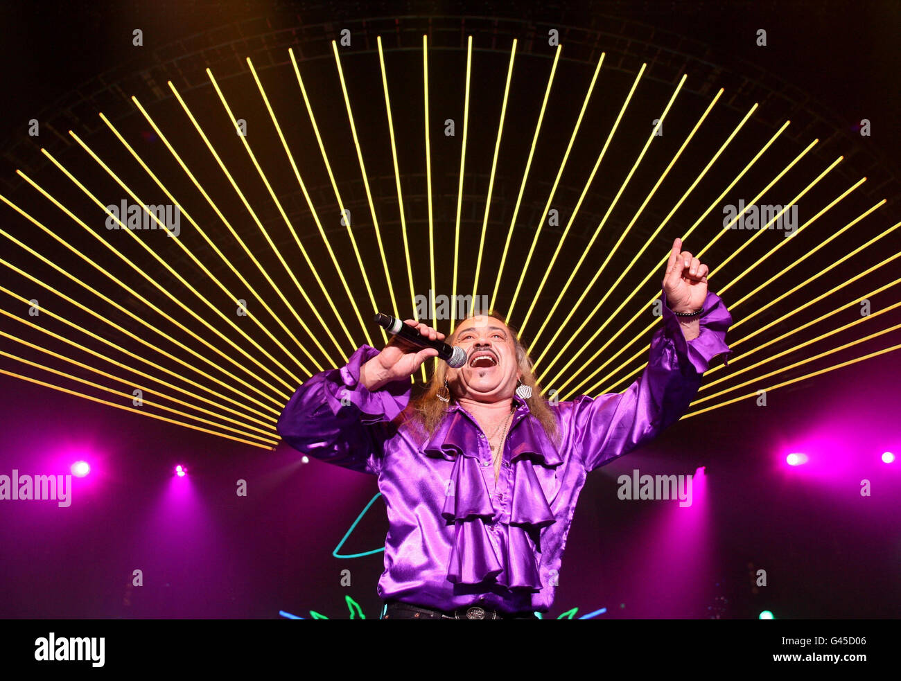 X live tour hi-res stock photography and images - Alamy