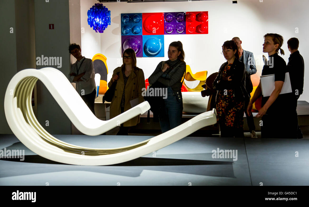 Adam Art Design Atomium Museum High Resolution Stock Photography and ...