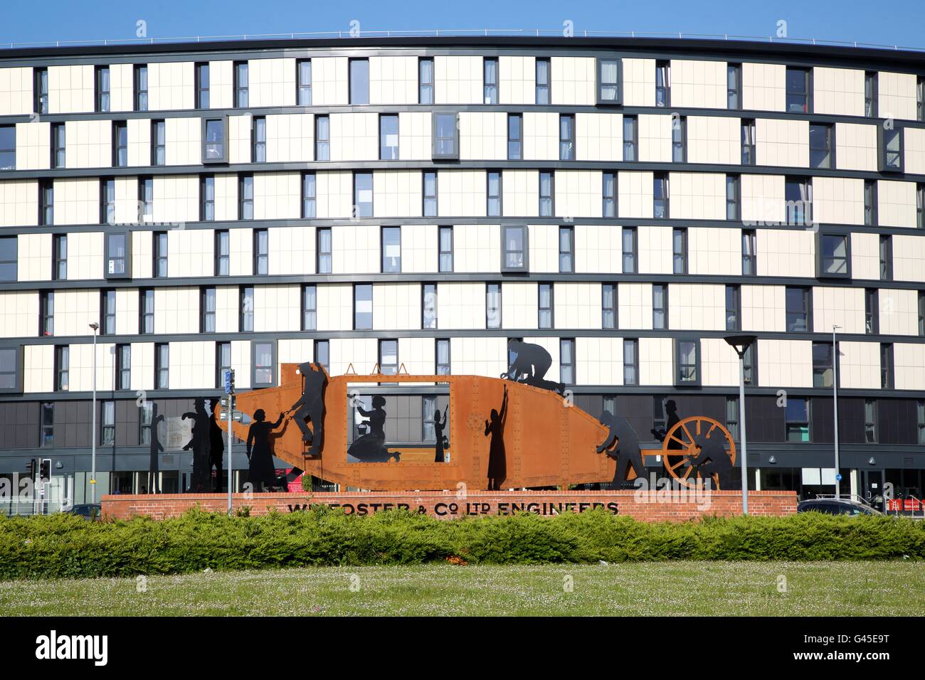 Lincoln Tank Memorial Statue, Tritton Road Roundabout, Lincoln ...