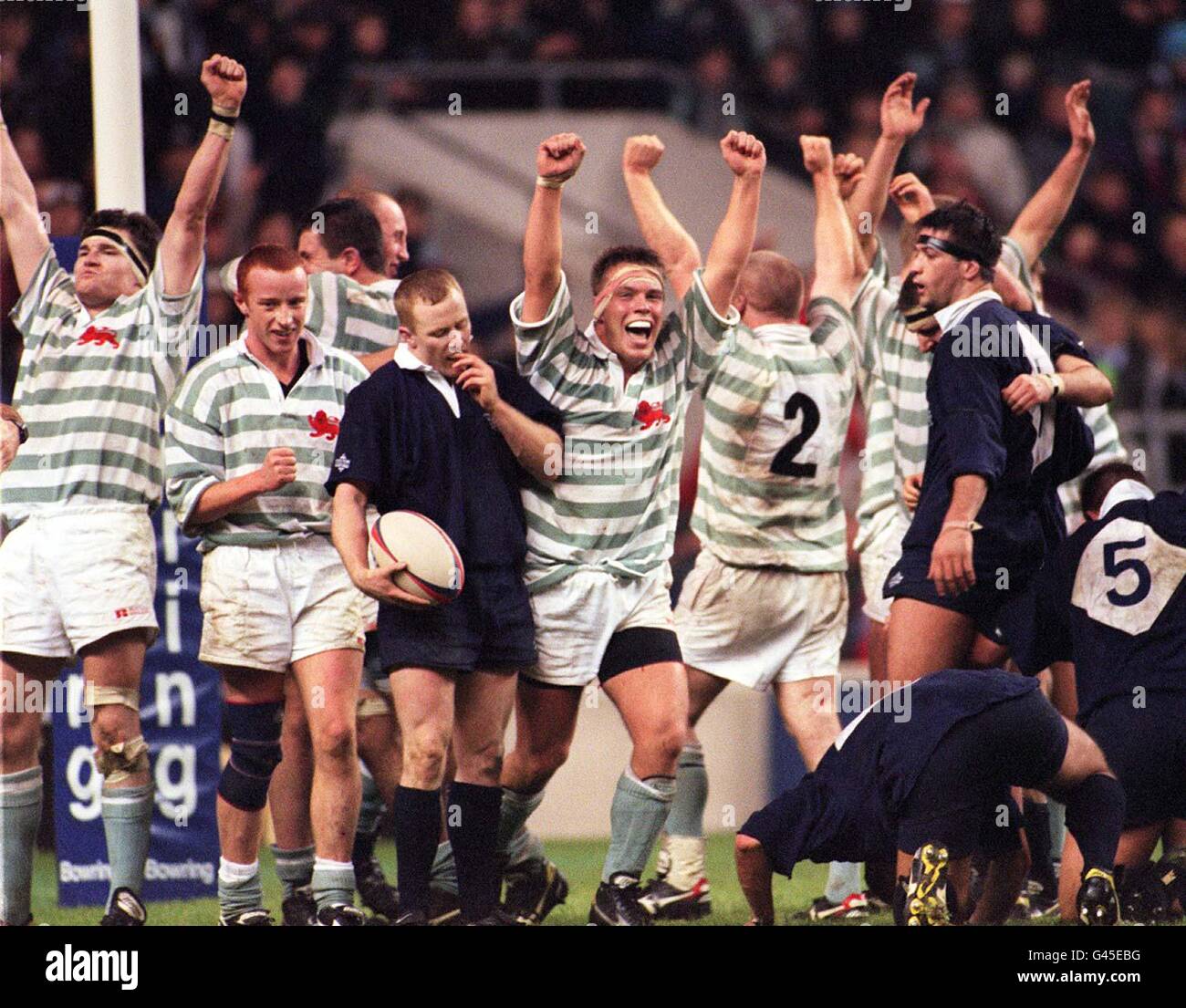 Disconsolately hi-res stock photography and images - Alamy