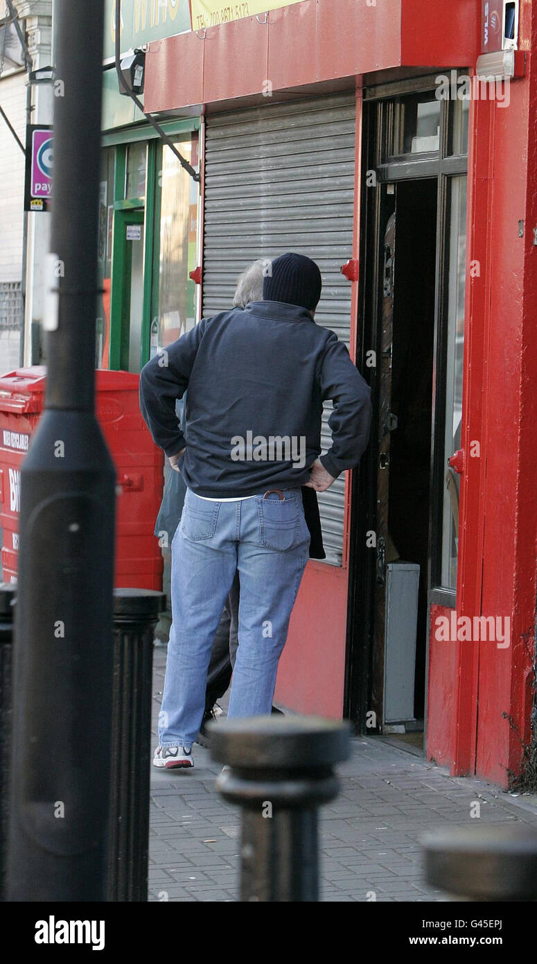 Plain clothes police hi-res stock photography and images - Alamy