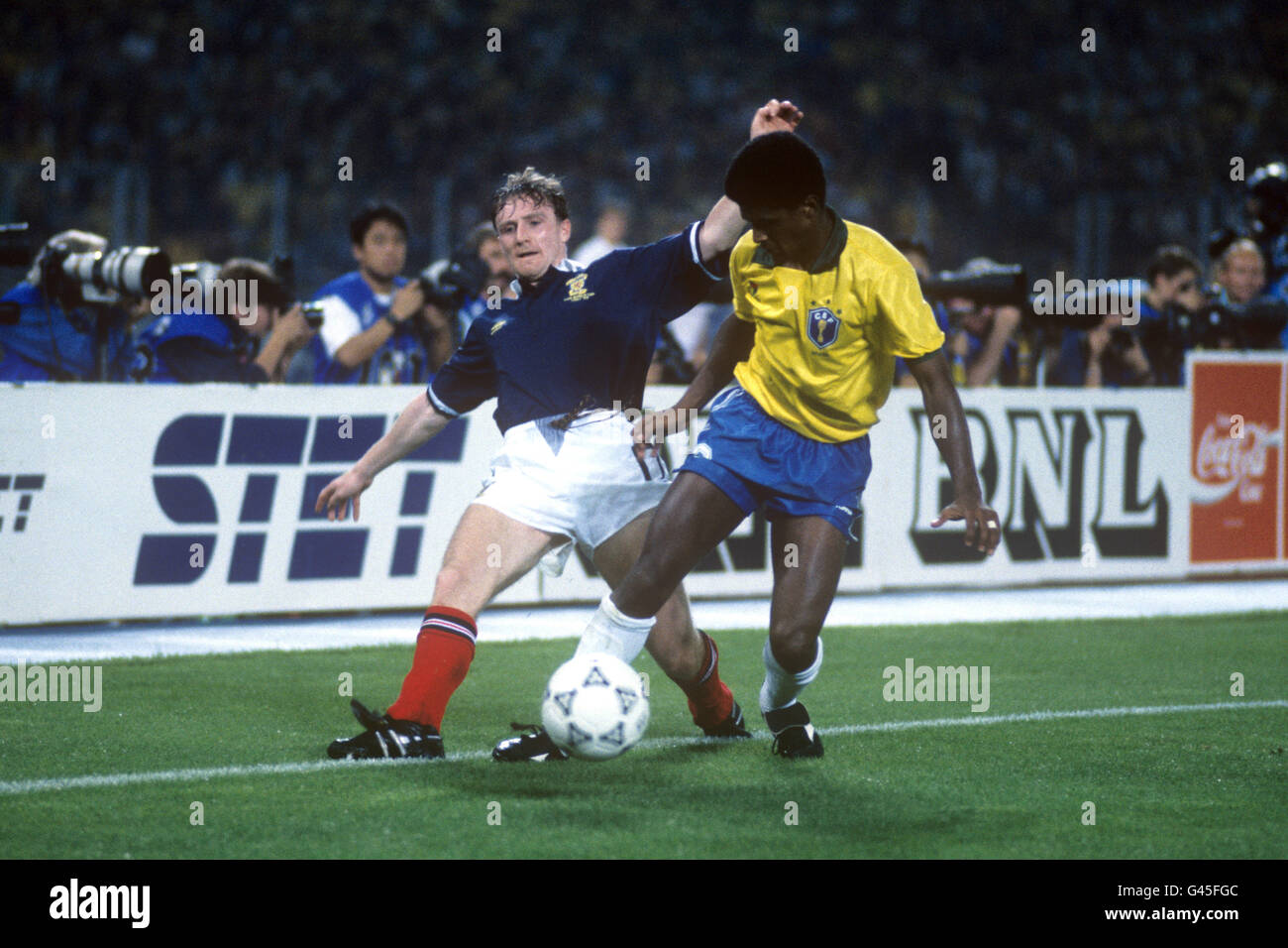 World cup 1990 scotland hi-res stock photography and images - Alamy