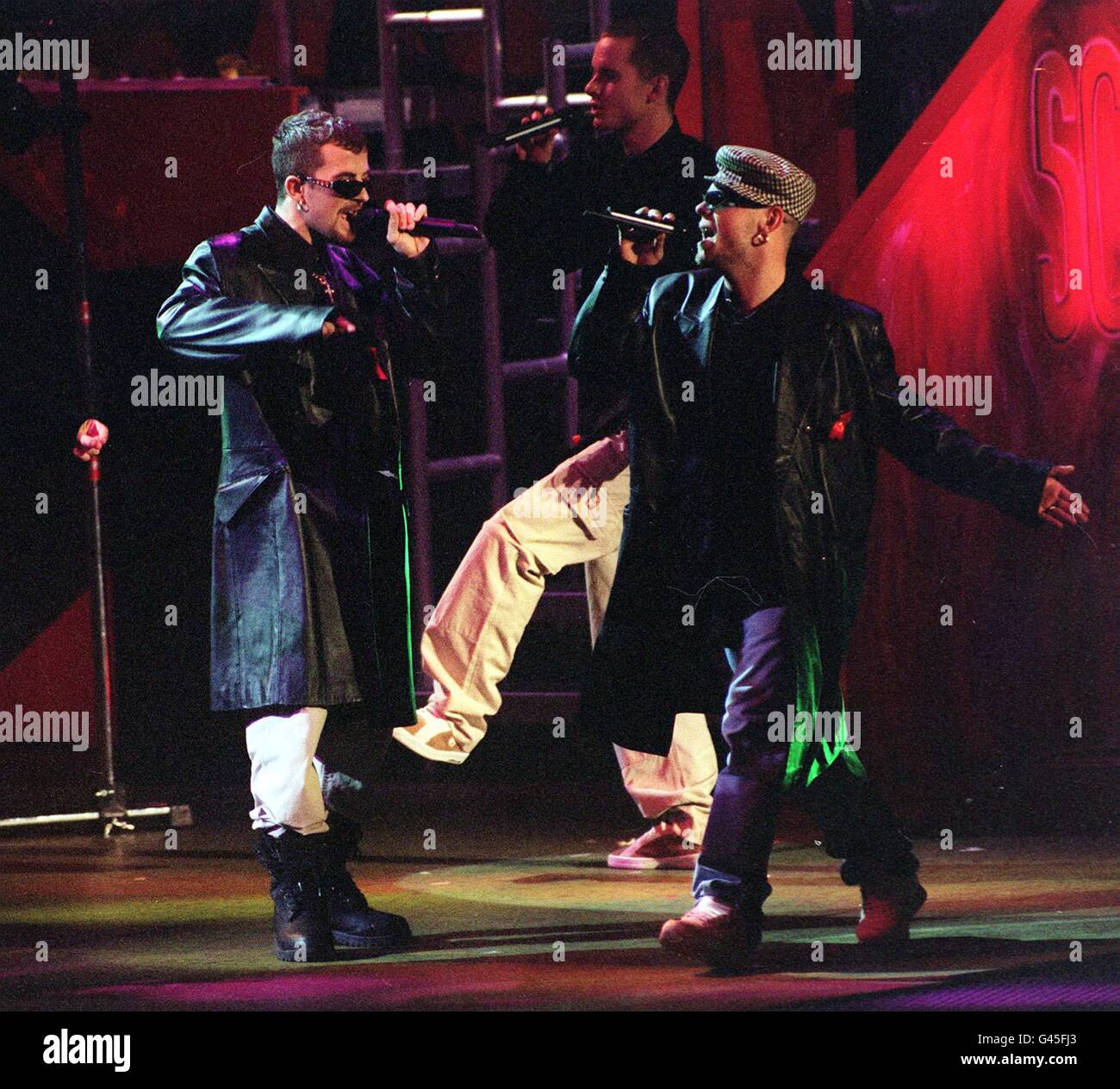 Library filer (266090-18 dated 11/96) of pop group East 17 in action at ...