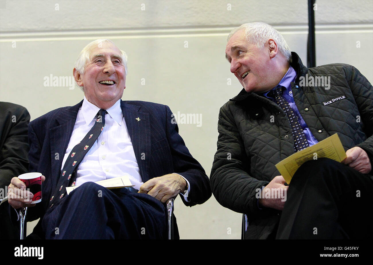 Irish Olympian Athlete Ronnie Delaney (left) speaks with former ...
