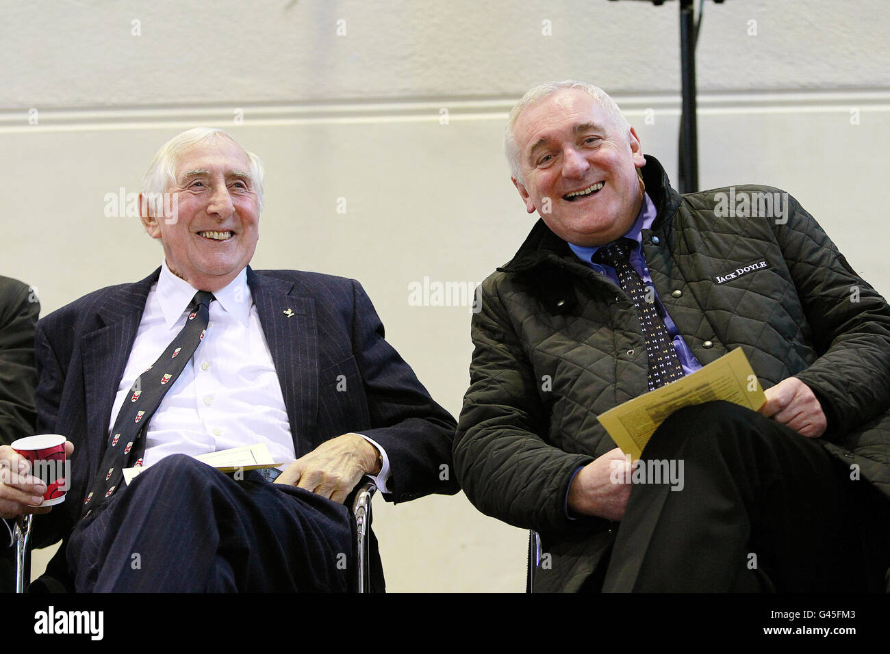 Irish Olympian Athlete Ronnie Delaney (left) speaks with former ...