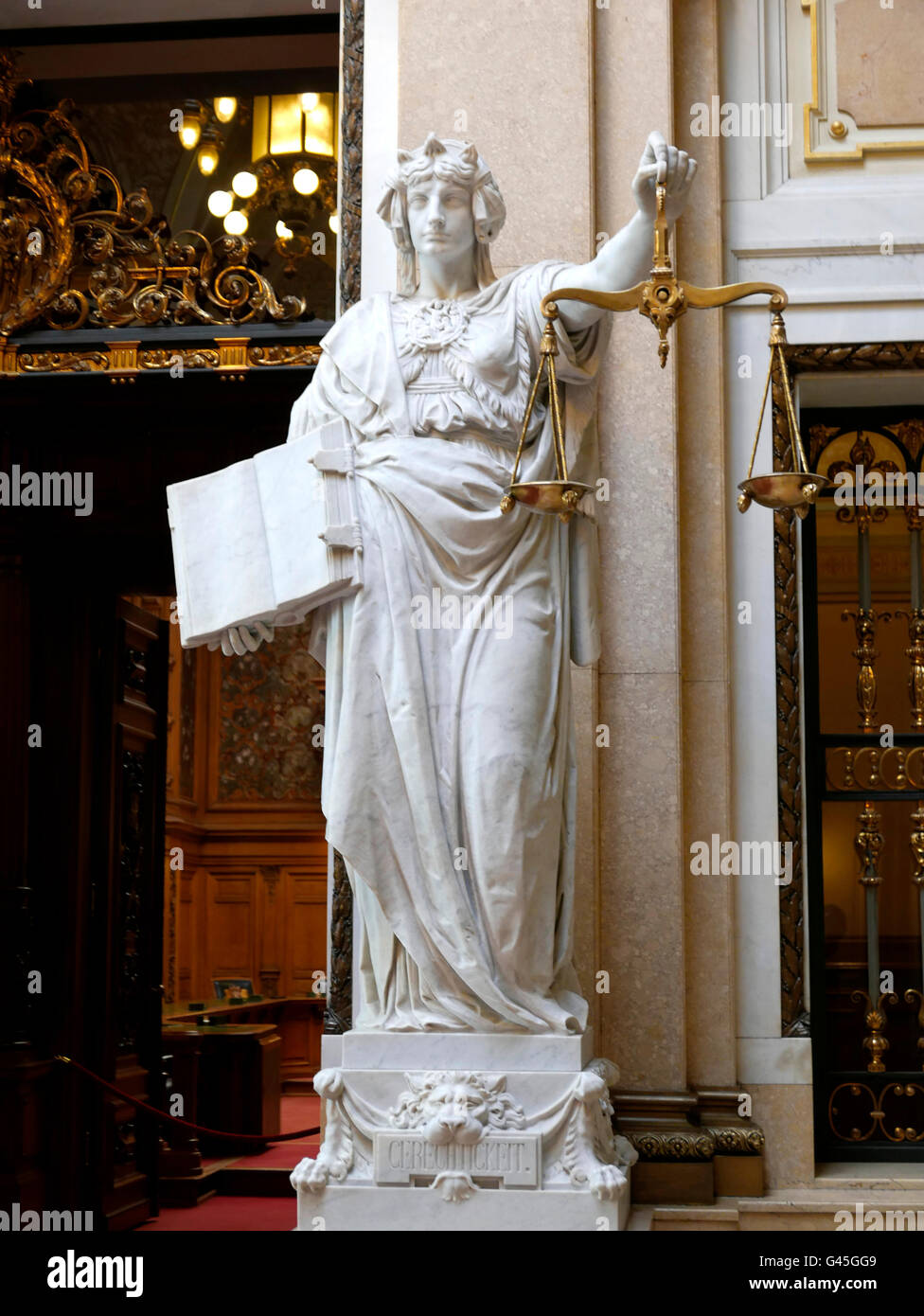 Justice and interior hi-res stock photography and images - Alamy